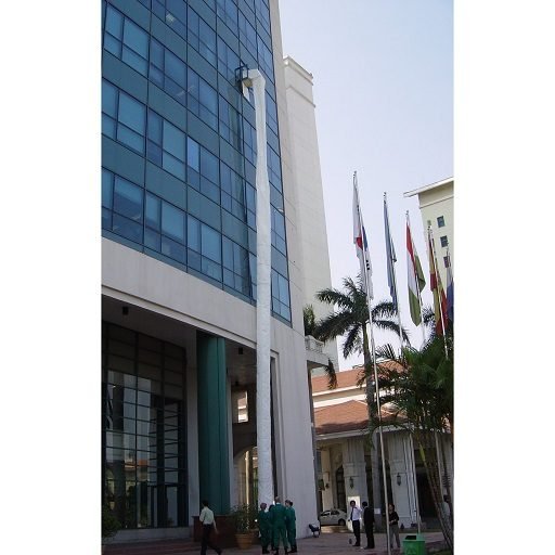 Emergency Escape Chute Evacuation System by Axel Thoms | Saurya