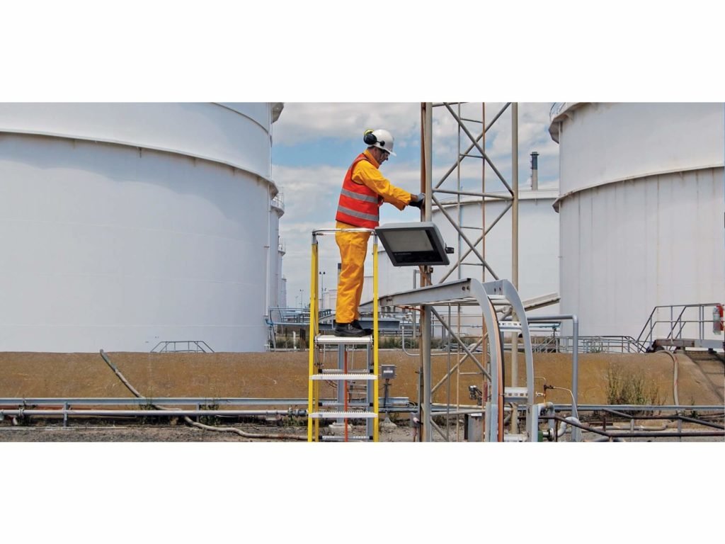 WorkMaster 550mm Step Platform Ladder Fibre Glass Safety Ladder